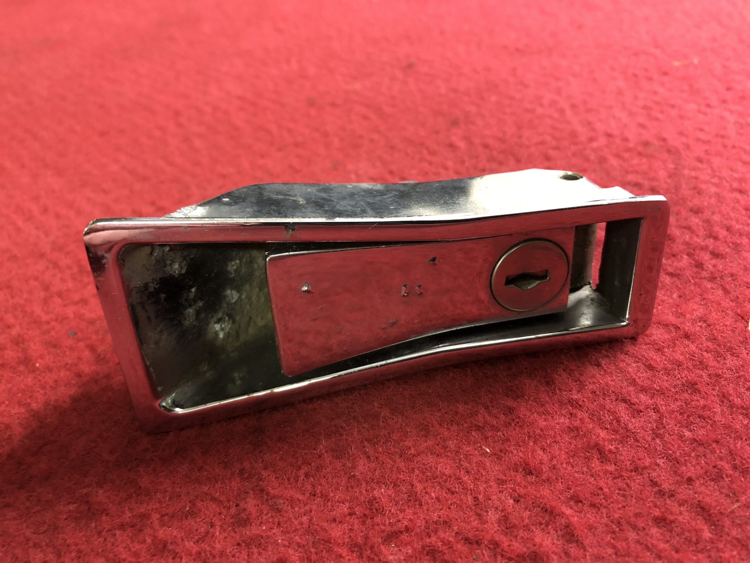 Ferrari 330 GT 2+2 fuel flap opener #163-10 - e-jumble.com
