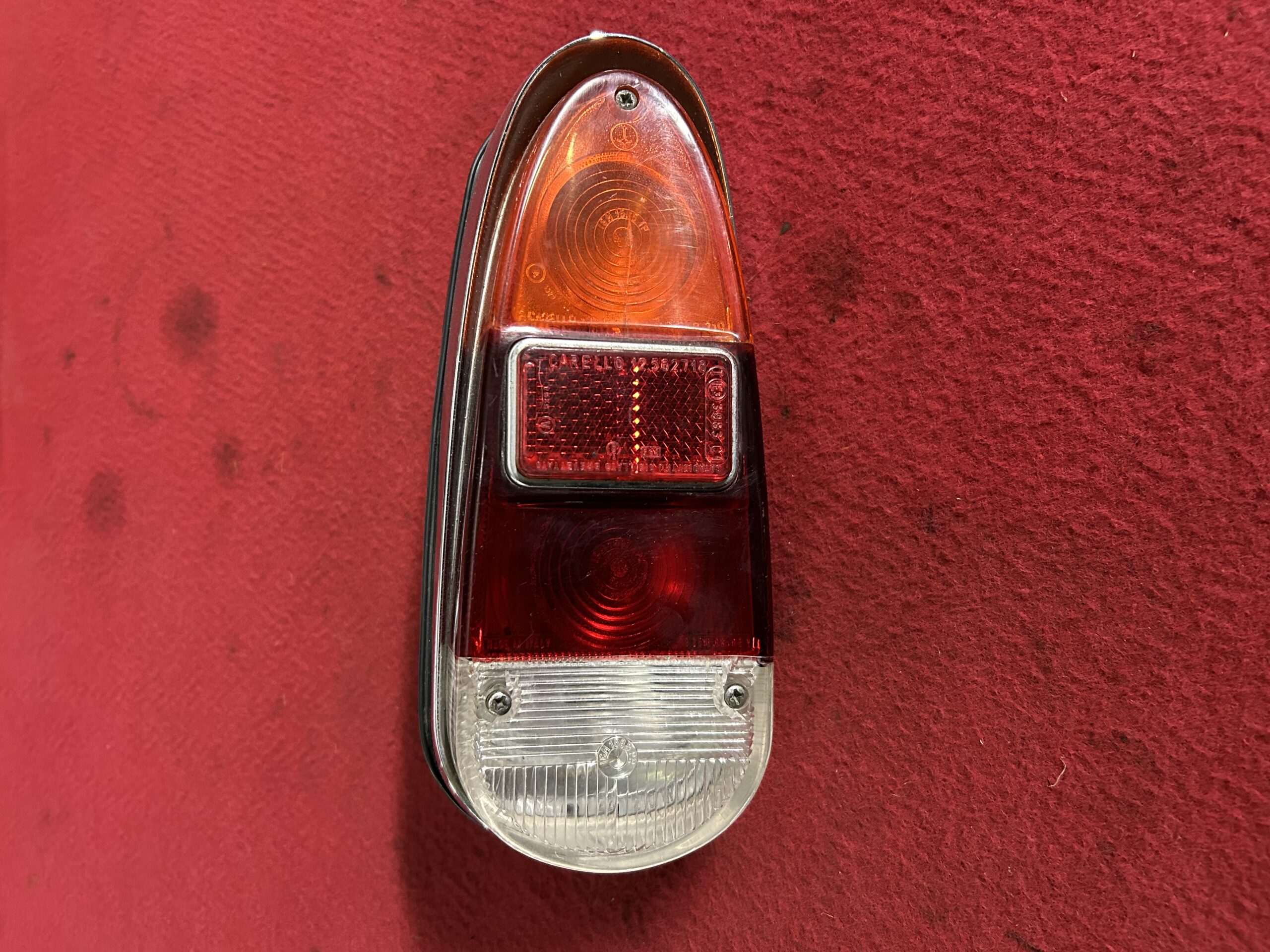 Maserati 3500 GT tail light unit #475-5 - e-jumble.com